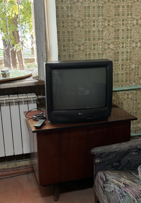 Мебель стол стул телевизор кухонный гарнитур прихожка тумба