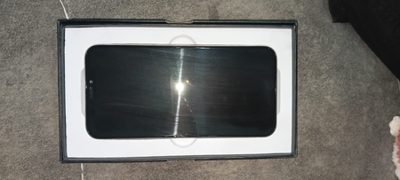 Iphone x Plata qo\\\'yish kerak srochna sotiladi