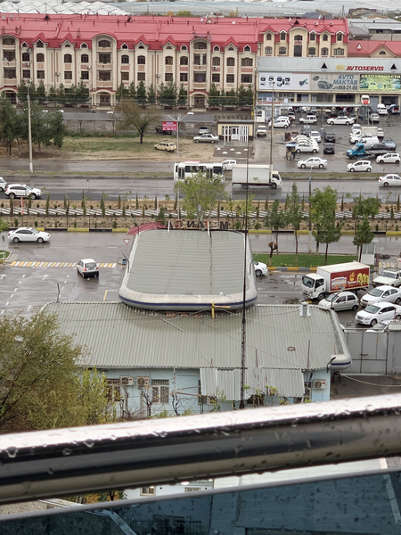 Biznes uchun Ibn Sino stroy mart ro'parasida 1qavat 900 padvol 500