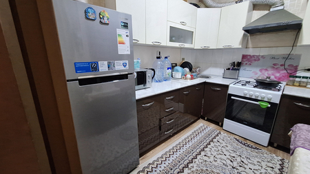Продаётся 2 х комнатная кв, Сергели 6 а