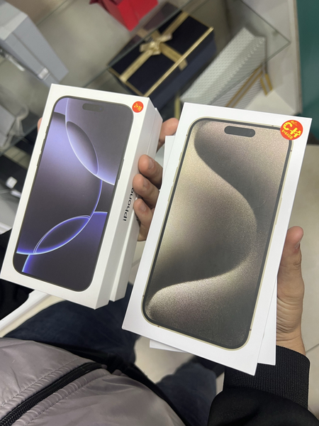 iPhone 16 pro max dubai