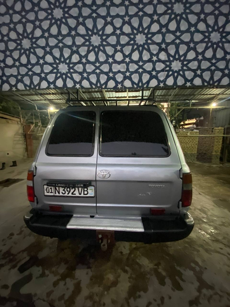 Toyota Land Cruiser 80