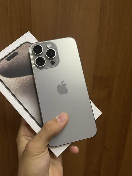 Iphone 15 pro max 111sikl