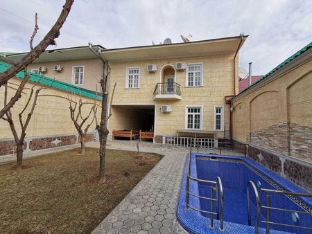 Сдаётся дом в аренду за гостиницей Россия ID: 51527