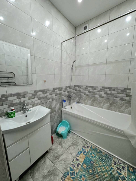 Сотилади. Сергели т. Строитель масс. 2/8/9. 84 м²