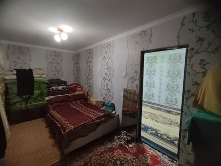 Чирчик шахар 2 Мик район 2 хоналик уй ижарага берамиз
