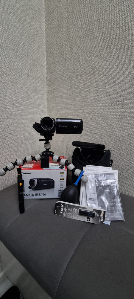 Видео камера CANON