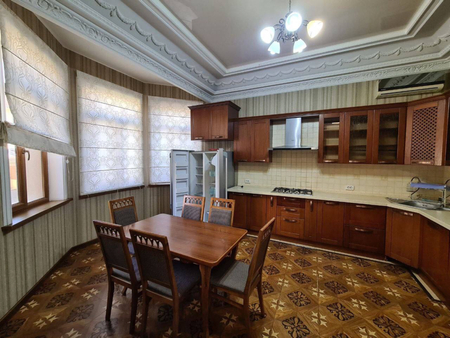 Продается Евро дом Ор-р: улица Никитина 600м2