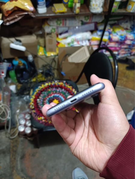 Iphone 11 sotlad abmen faqat iphonega