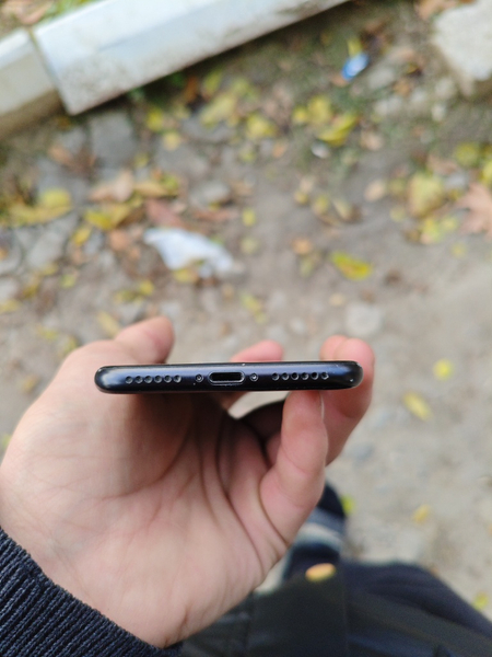 Iphone 7 oʻzi 32GB idial