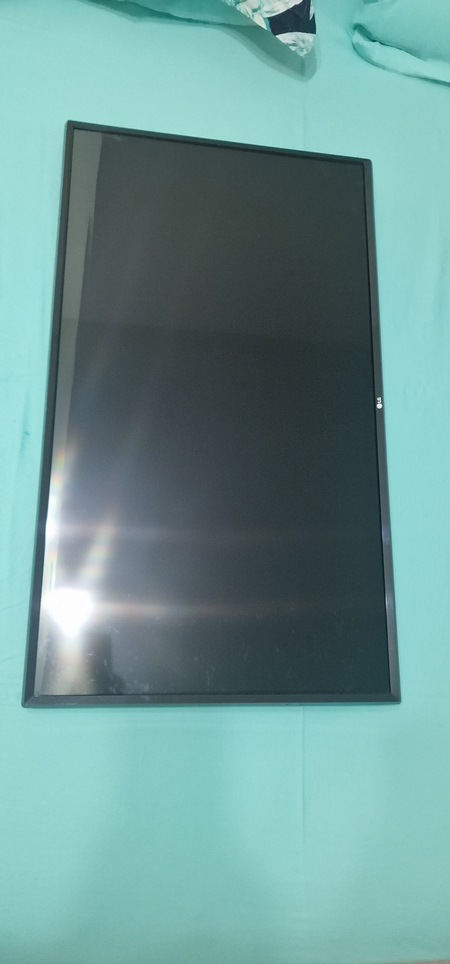 Телевизор LG 43UJ630V