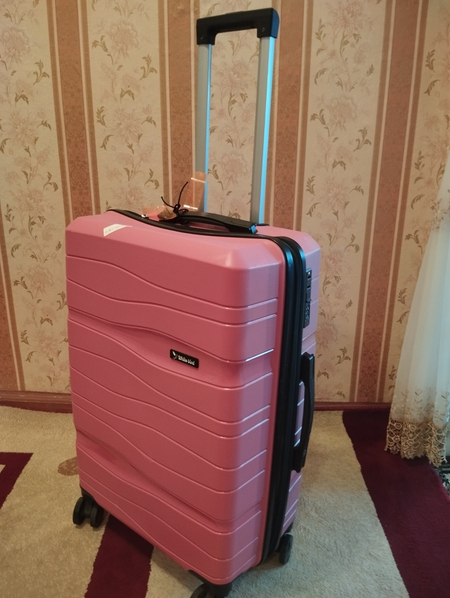 Чемодан розовый 60/12