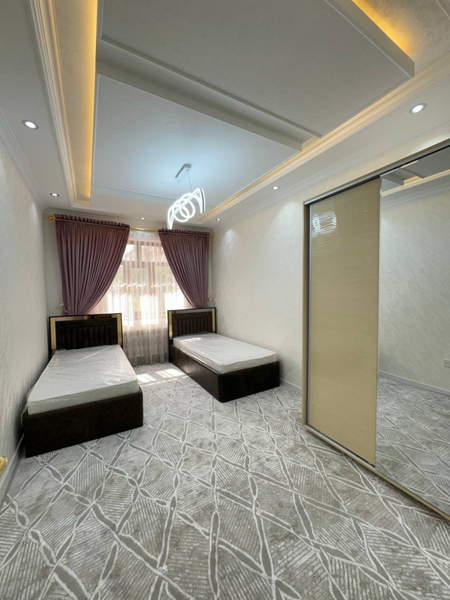 Продается 4 ком. Квартира на 2 этаже площадью 123 кв.м. Ор. Жасмин