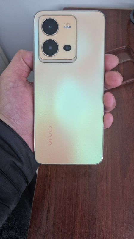 Vivo V25E sotiladi holati ideal