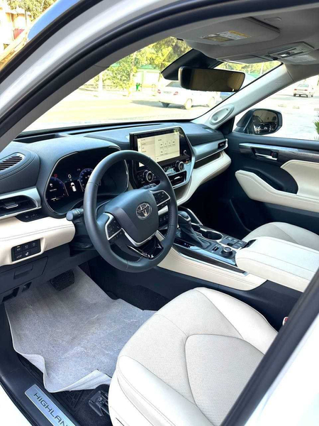 Toyota Higlander Hybrid 2022 год Limited