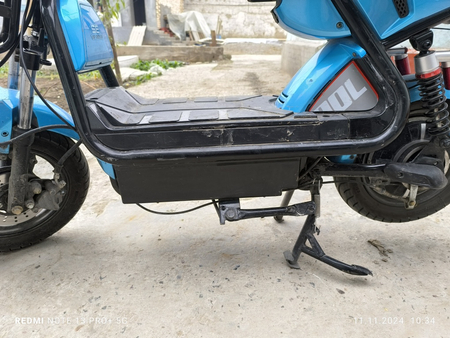 Elektro skuter yaxshi xolatda narxi 5 mln kelishiladi
