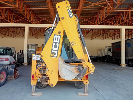 Погрузчик экскаватор JCB 4CX