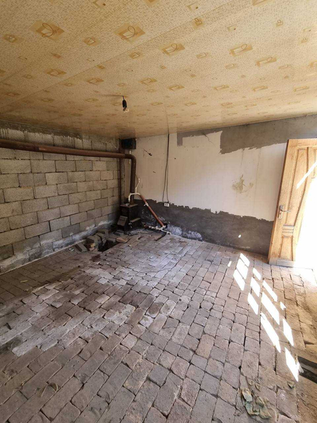Андижон туман Харабек кишлогида курилиши тугалланган ховли(ЧЕК)