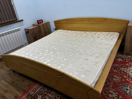 Кровать аъло холатда