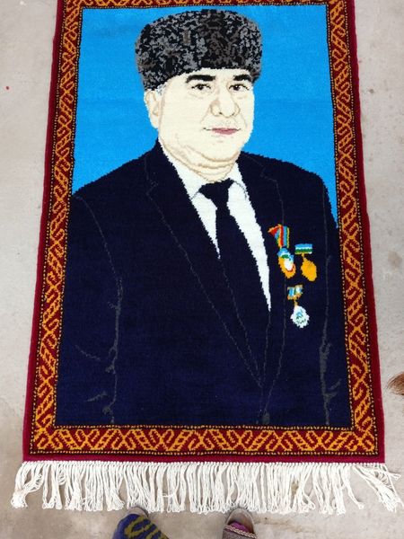 Гилам. Кулда гилам тукимиз.