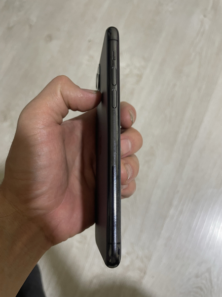 Iphone 11 pro. Rodnoy yomkost