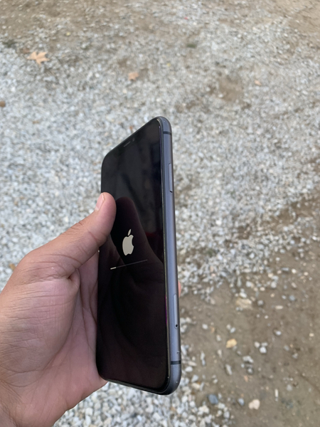 Iphone 11 sotiladi