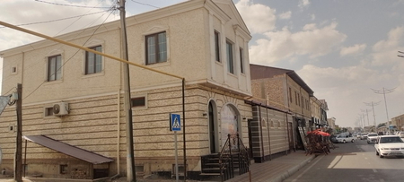 Продаётся дом в центре.