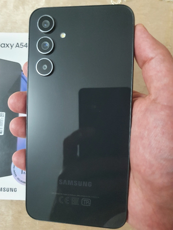 Srochna Sotiladi Samsung Galaxy A54  5G  6/128Gb Black yengi madel