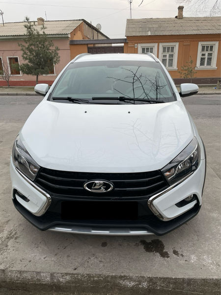 Lada vesta sw Cross 1.8 Механика