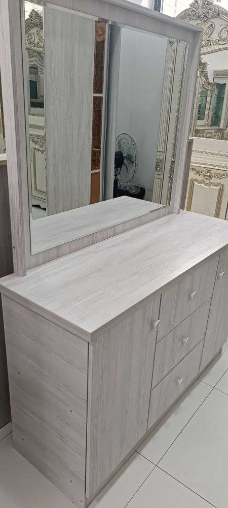 Mebel spalniy bez garderob