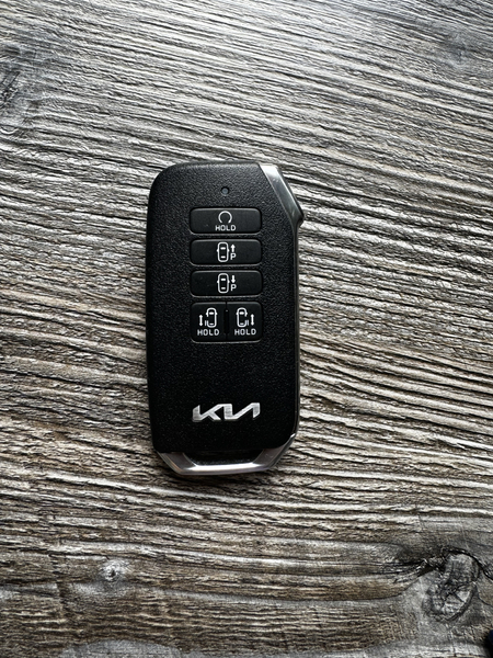 KIA CARNIVAL (Корейская)