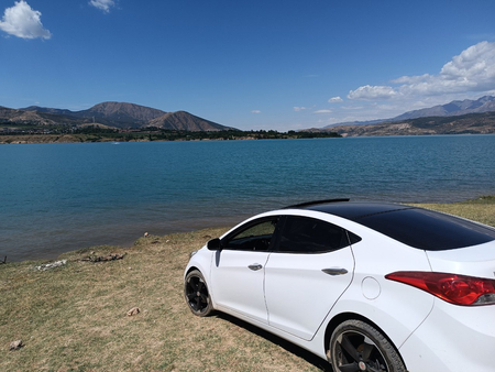 Продаются машина Hyundai Elantra 2016 года выпуска