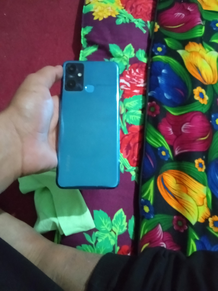 Infinix smart 6 plus. Narxi. Bir yarim mln