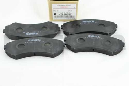 KOLODKA Колодка перед MITSUBISHI PAJERO 2006-08г произ: ориг митсубиси