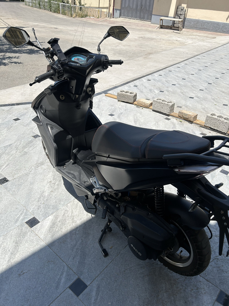 Skuter kawasaki italia R3