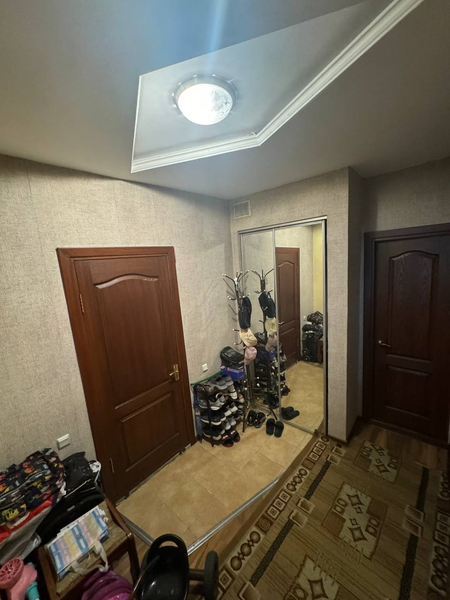 Срочно продается 2/2/4 квартира