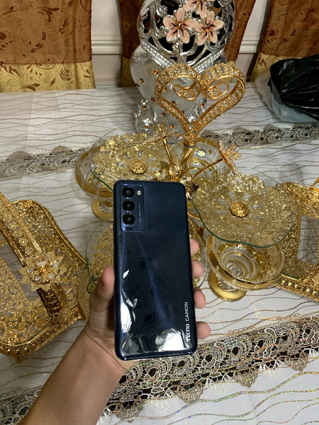 Tecno camon 18 ideal