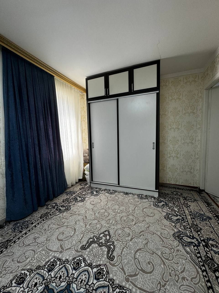 Продам 1 ком 2х6 балкон 44 квадрата  4мик