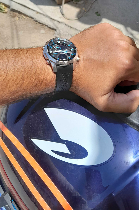 Часы CASIO Edifice  Продается