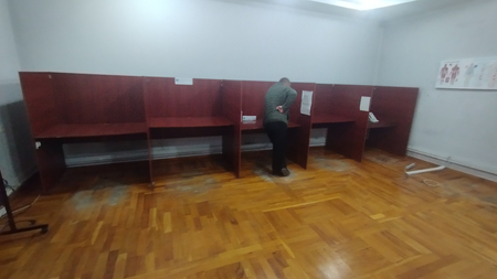 Продам столы для офиса