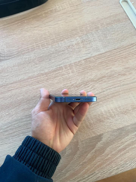 iPhone 12mini 64gb 76yonks srocni sotladi patalo narxi 2.740minsm
