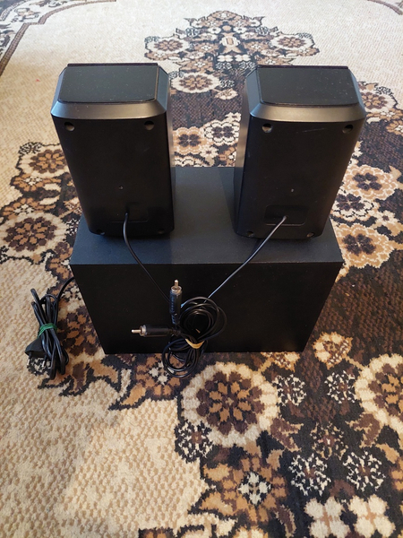 Продам самбуфер microlab M-280