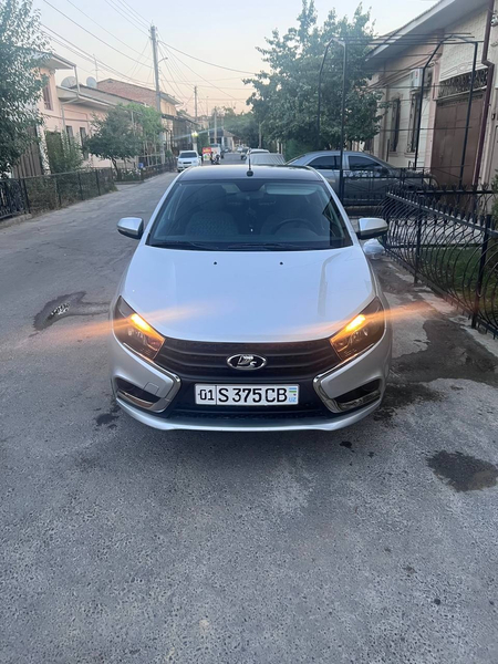 Lada Vesta 1.6 Comfort + 160 000 km