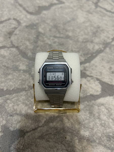 Часы Casio Illuminator