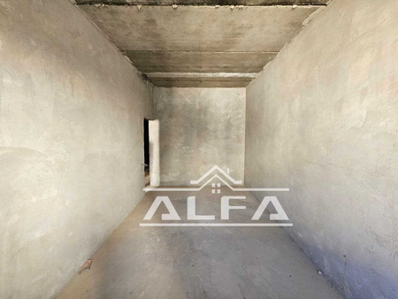 2 xonali 62m² 4-qavat sotiladi.