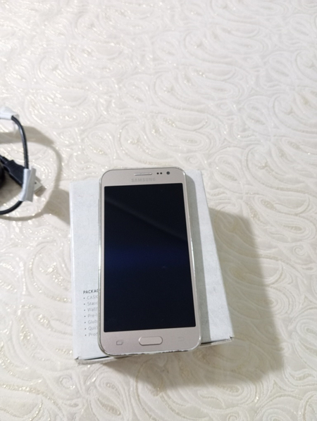Samsung galaxy J2