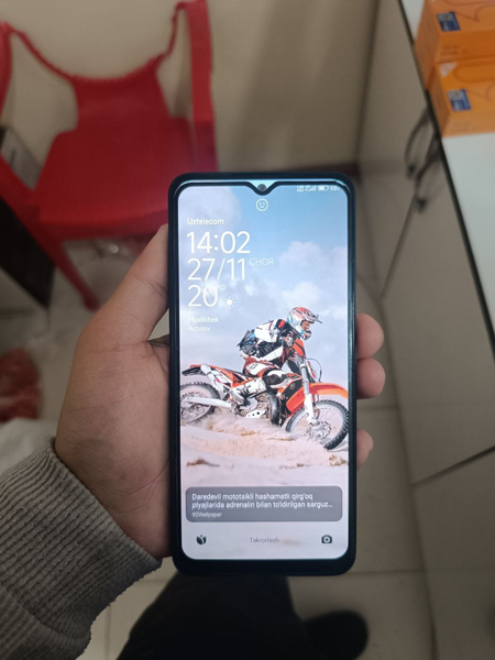 Redmi note 12/ 128gb karobka dakument bor srochna sotiladi