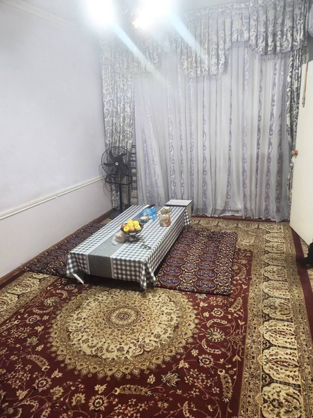Чиланзар-11 2/4/4 балкон-1.5*3 комнаты раздельные 50кв.м дом панельный