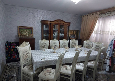 Срочно 2/6/9 Паркентский , 307 школа , квартира готова к ремонту ,62м2