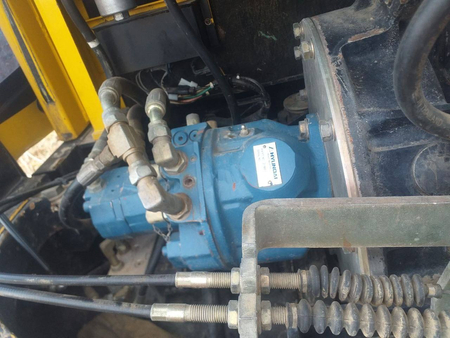 Hyundai R555-7 Mini ekskavator